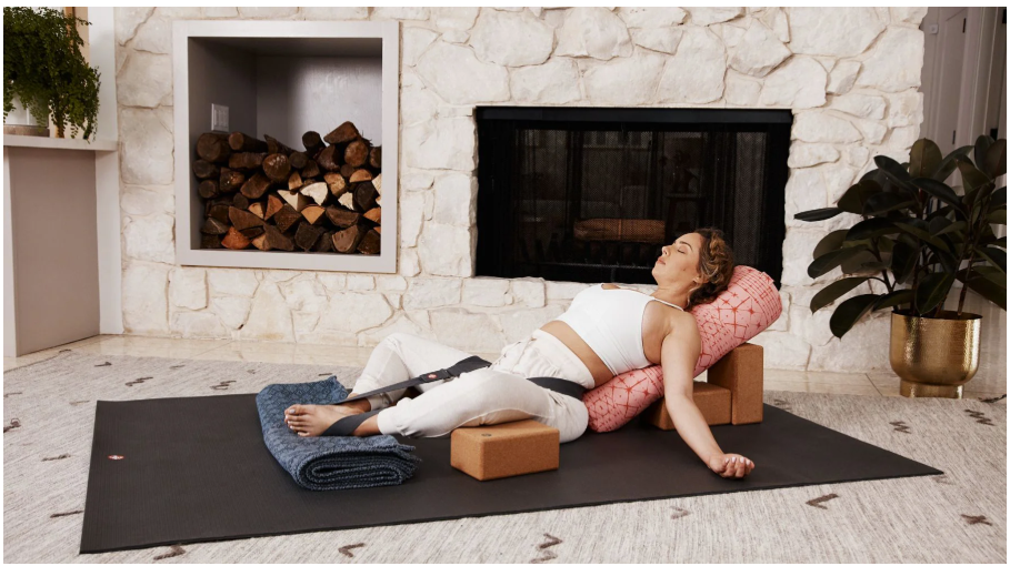 A Guide To Yoga Props – Manduka Thailand