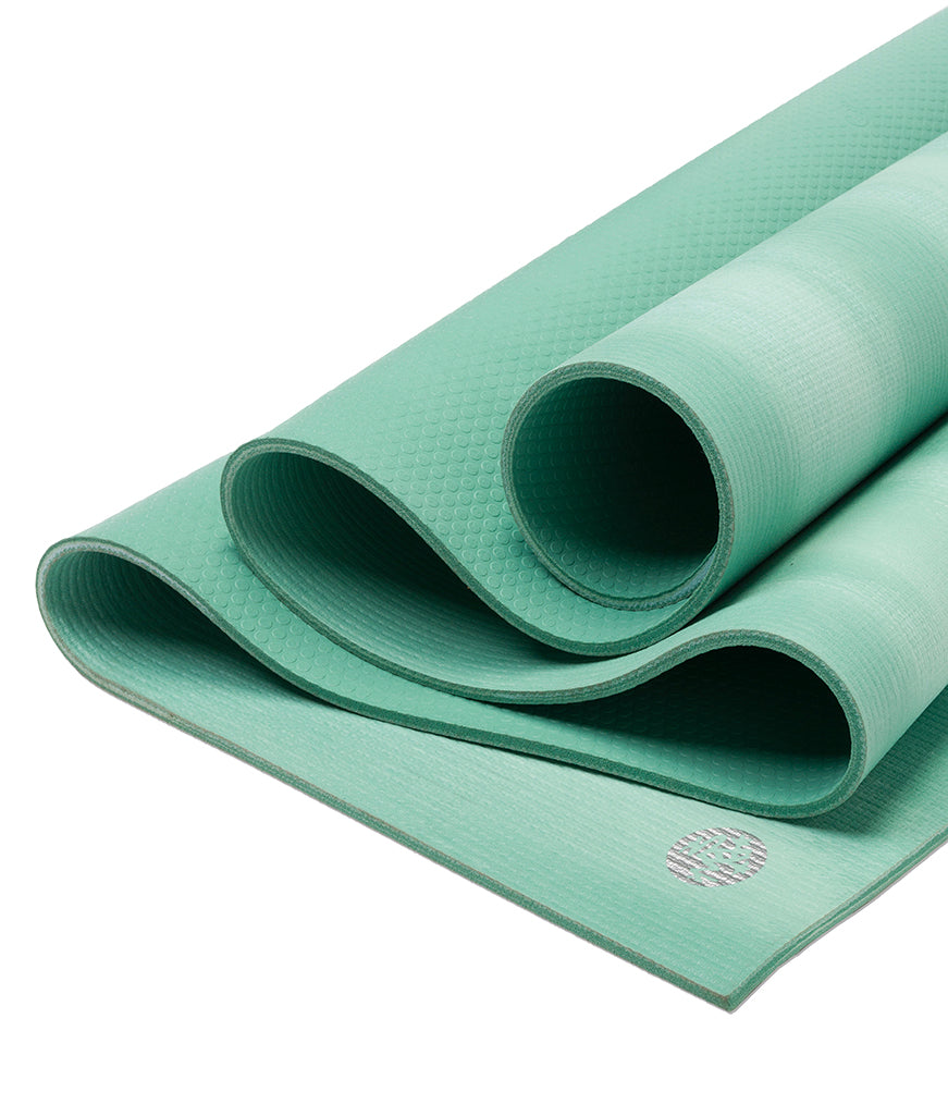 Manduka PRO™ Yoga Mat 6mm (Limited - CF) - Wasabi LE (71") – Manduka ...